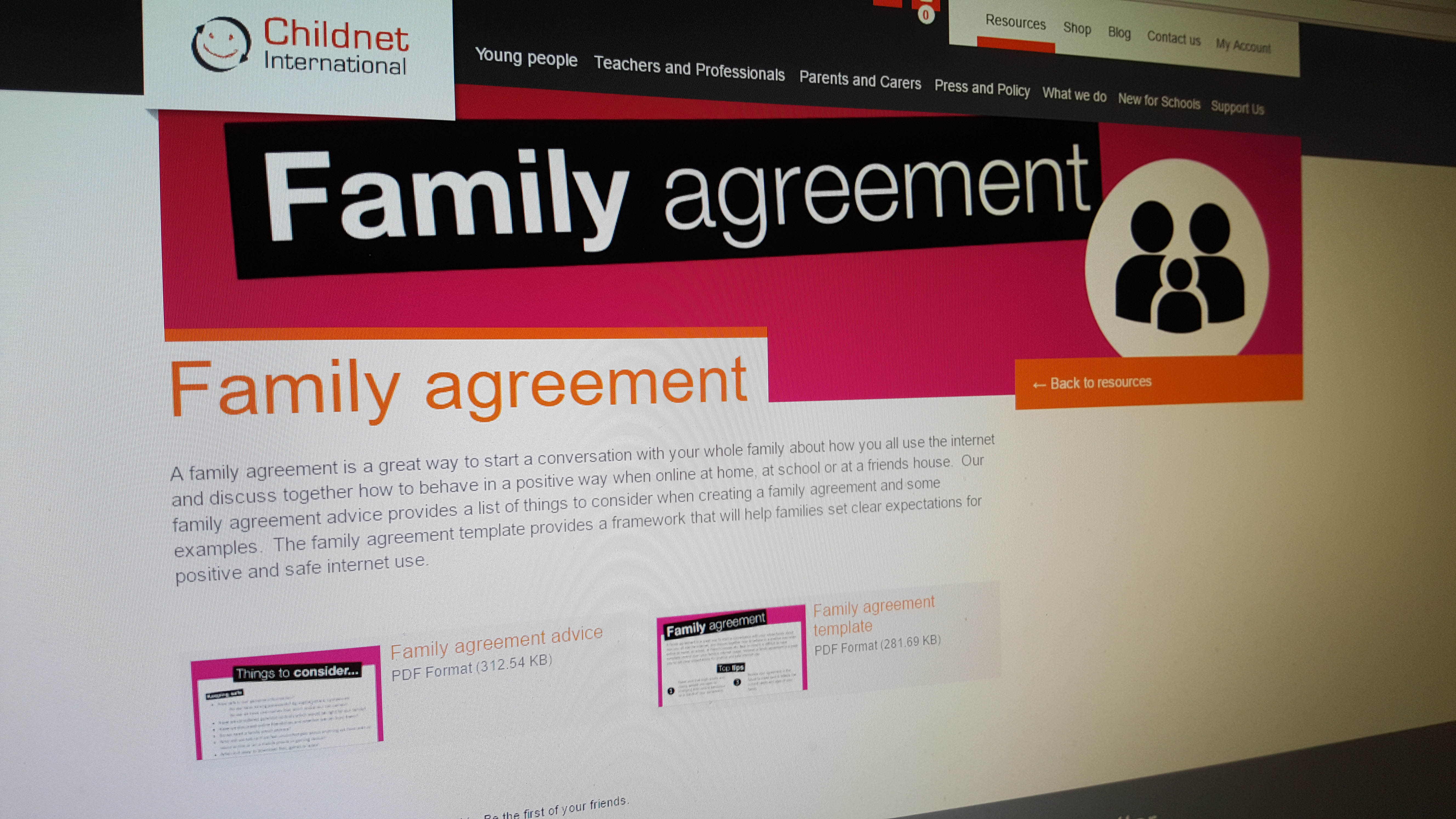 Family agreement - Childnet - Simfin | Esafety, safeguarding and ...