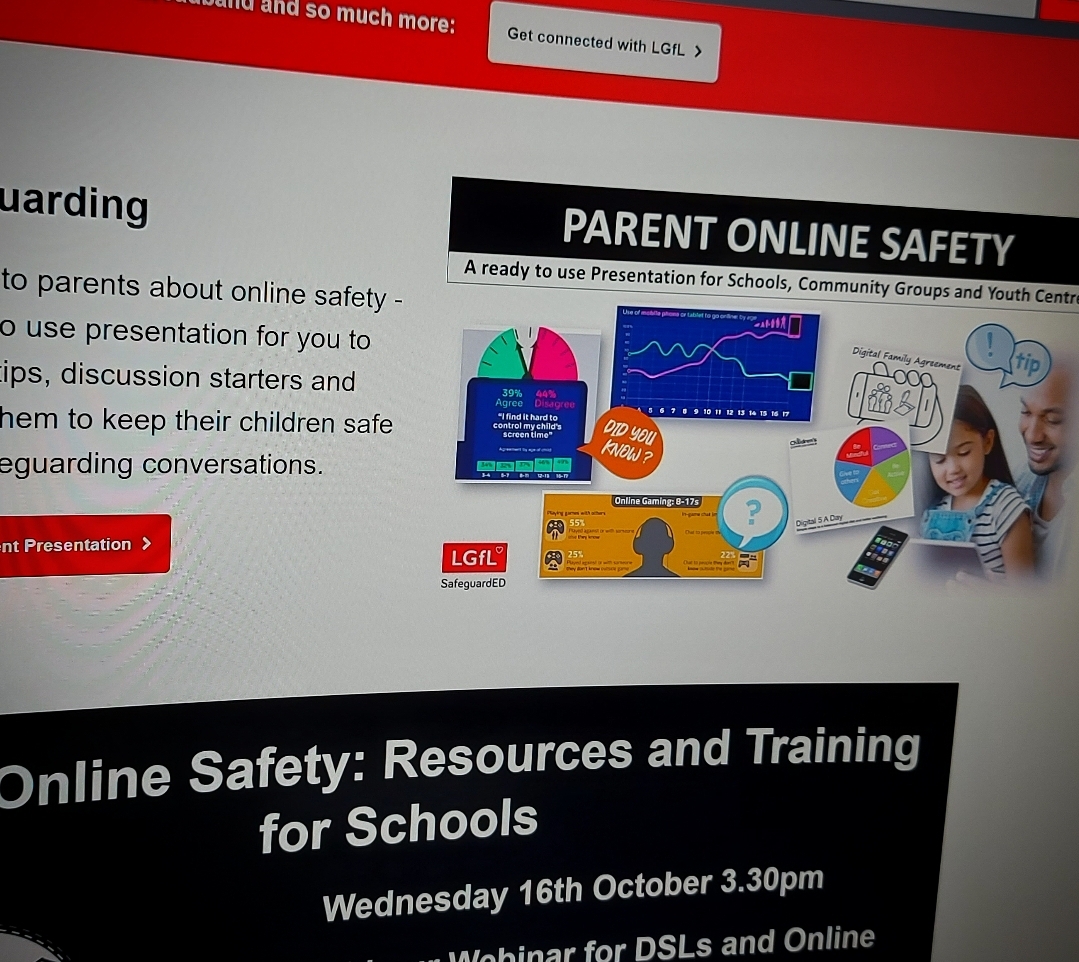 LGFL: Parents Online Safety Presentation - Simfin | Esafety ...